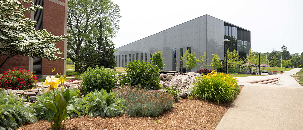 Current Employees - University of Hartford