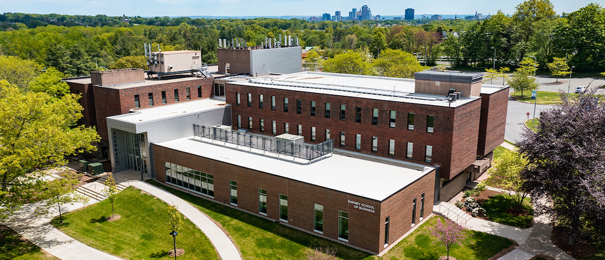 Alumni Hall of Fame - UHart Barney School of Business