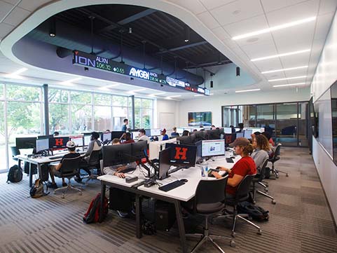 UHart's Barney School of Business Offers New Sports Management Program ...