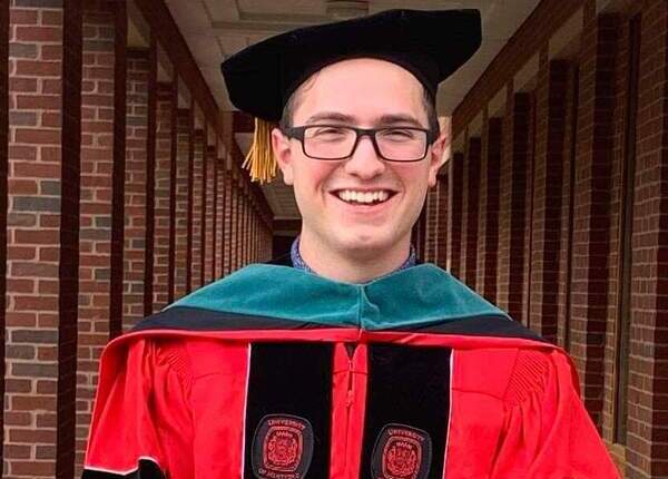 Physical Therapy Graduate Jason Hubeny Receives Mary McMillan Award ...